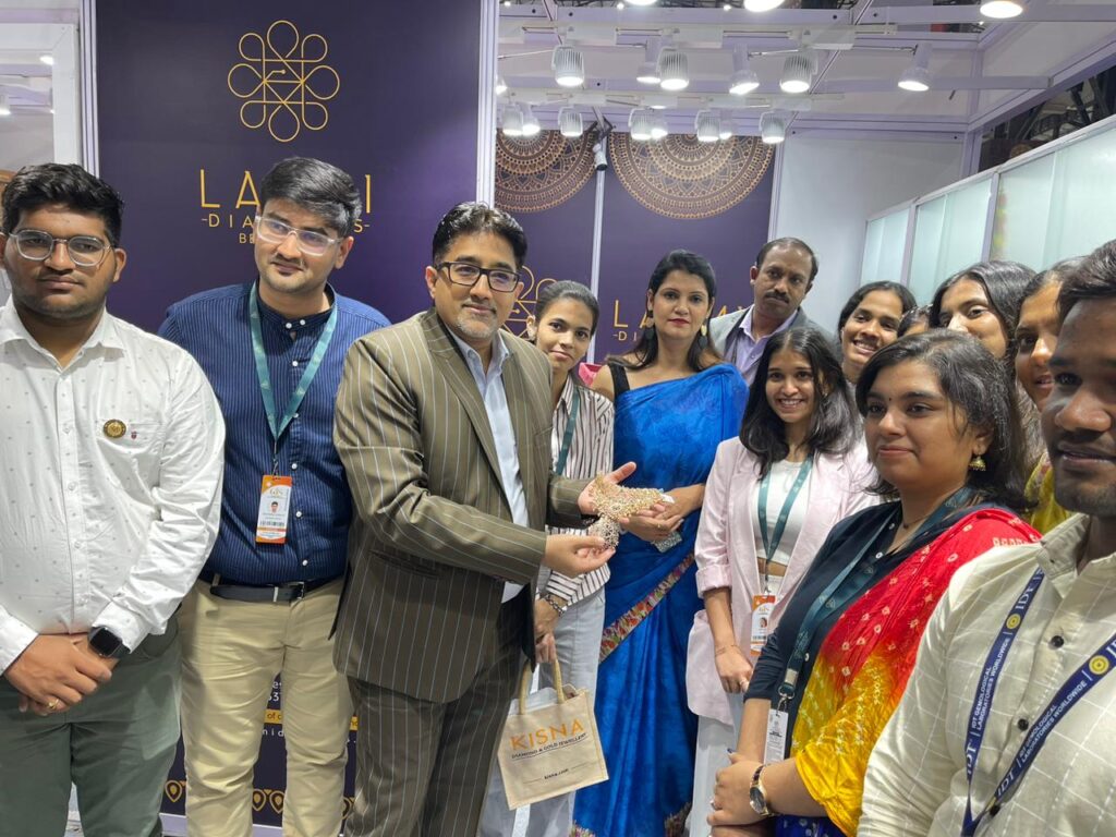 IIG’s Humara Apna Booth at GJS 2023 Show - Heera Zhaveraat