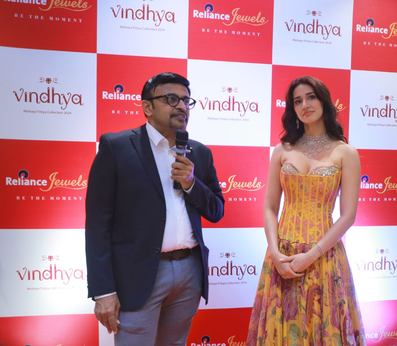 Reliance Jewels unveils Vindhya Collection - Heera Zhaveraat
