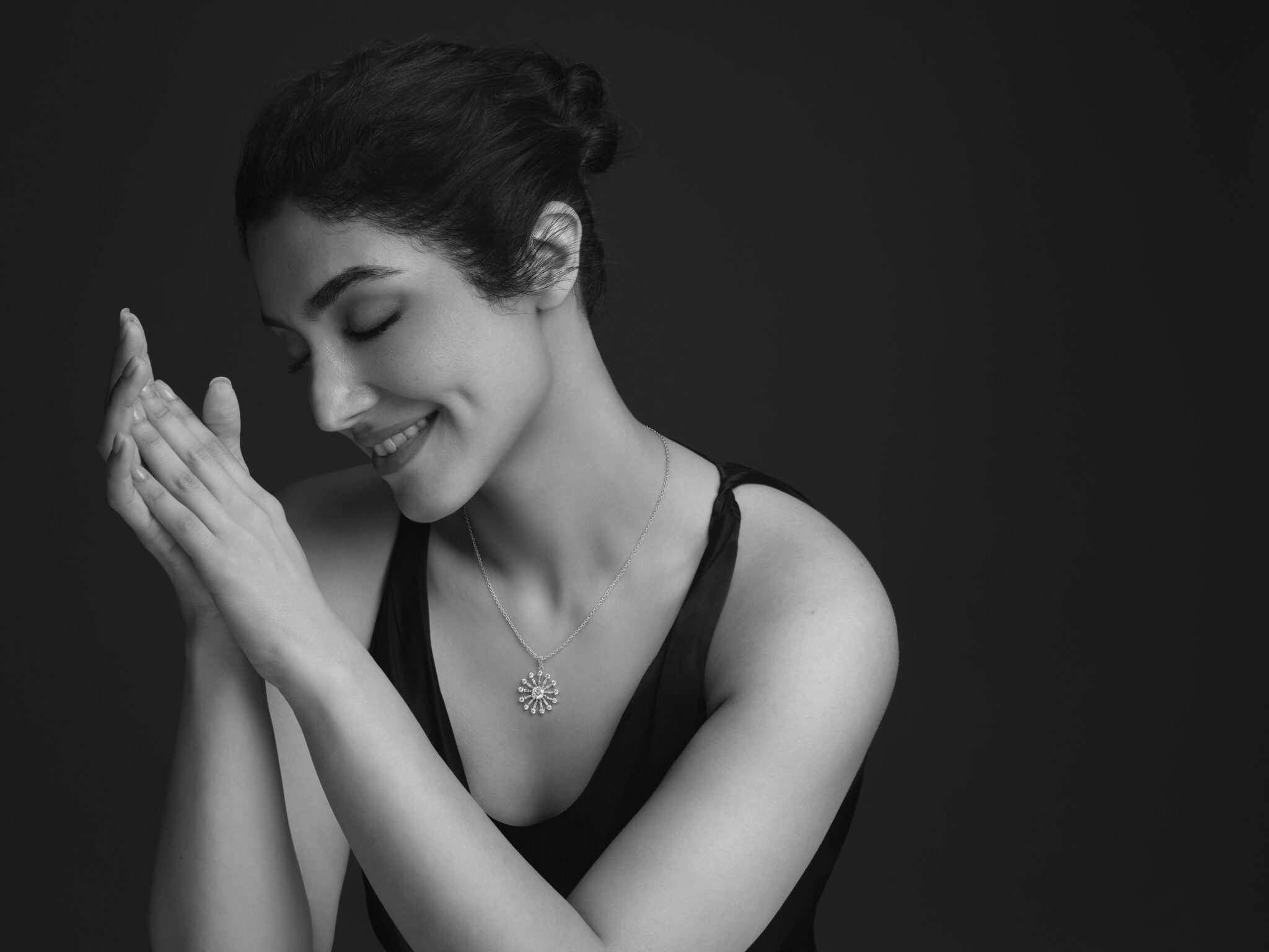 De Beers Group Rewrites the Diamond Story with ‘Intention Pendants’ for ...